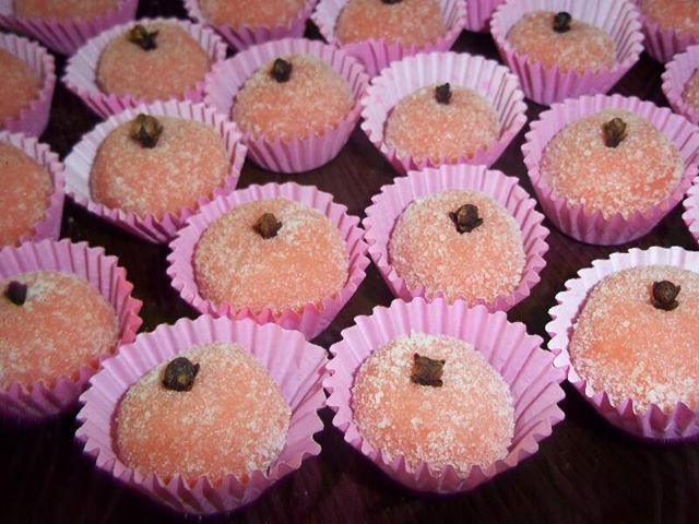 Beijinho de morango no micro-ondas - Veja a Receita: