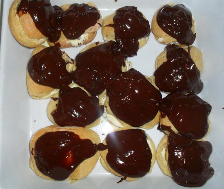 Profiteroles da Nayyara - Veja a Receita: