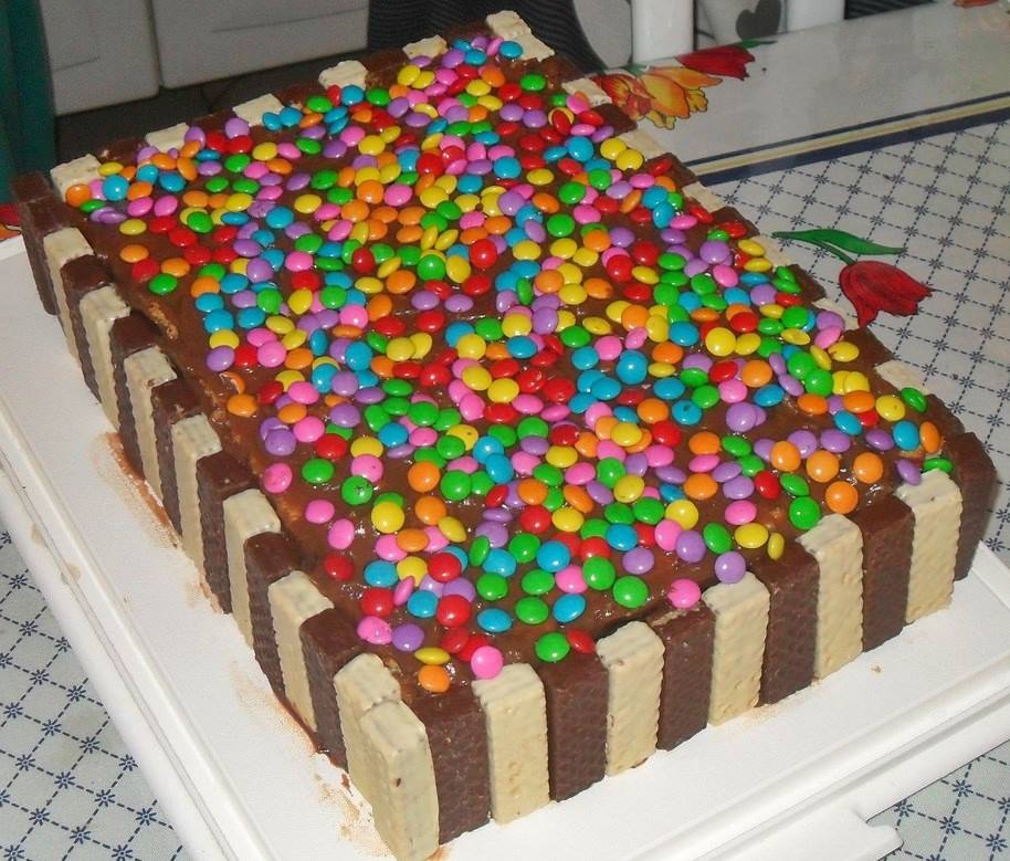 Bolo pão-de-ló recheado - Veja a Receita: