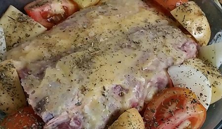 Contra-filé (chorizo) ao forno com batata bolinha - Veja a Receita: