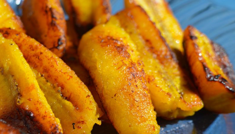 Como fazer banana frita de um jeito simples sem deixar que ela fique ...