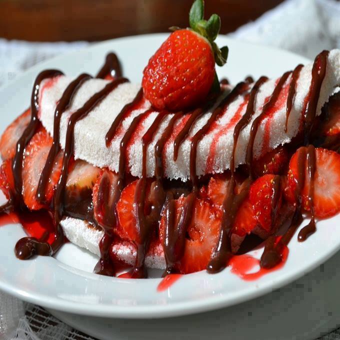 Como fazer tapioca de Nutella com morango - Veja a Receita: