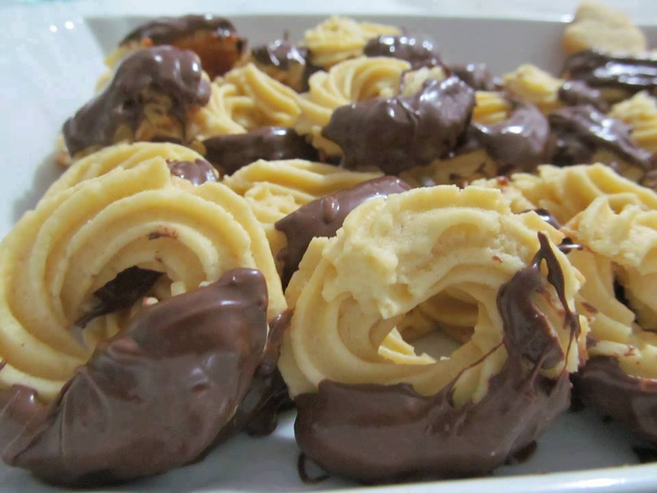 Biscoitos Amanteigados Finos - Veja a Receita: