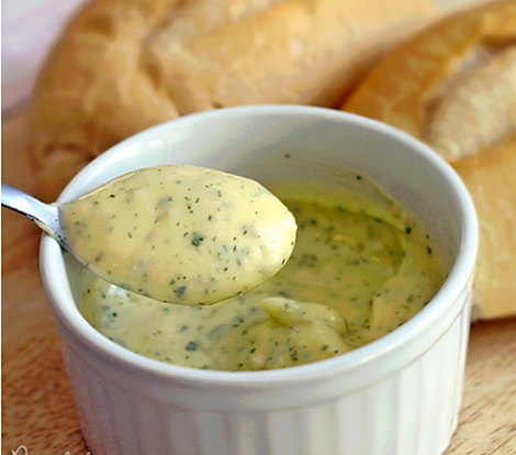 RECEITA MARAVILHOSA Pasta para pão de alho deliciosa - Veja a Receita: