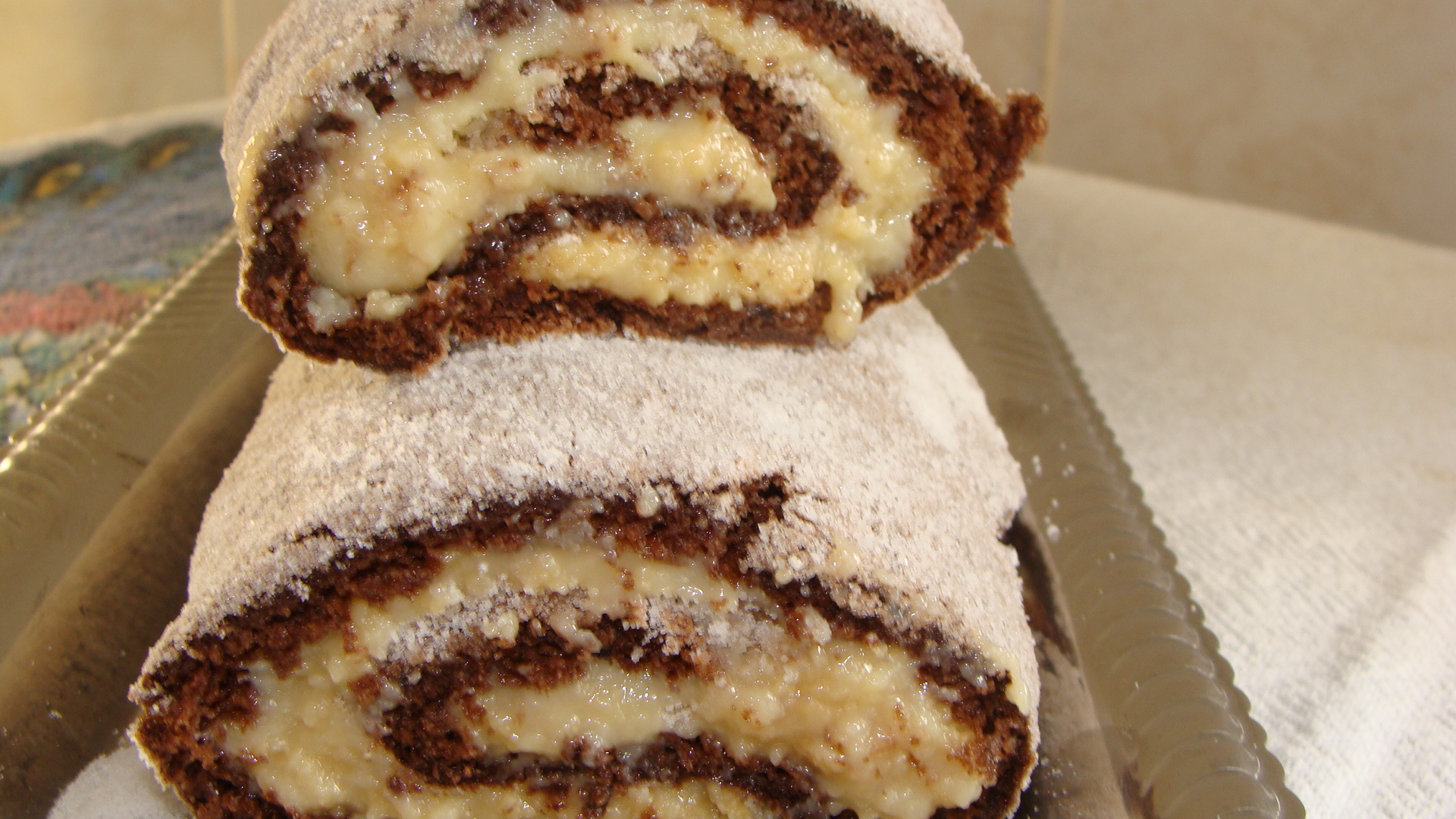 Rocambole que já sai recheado - Veja a Receita: