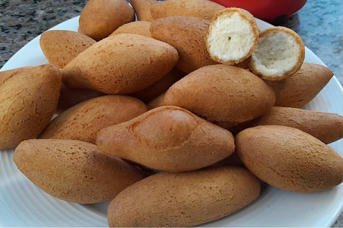 Bolinho de polvilho mineiro frito e sem farinha trigo muito levinho e ...