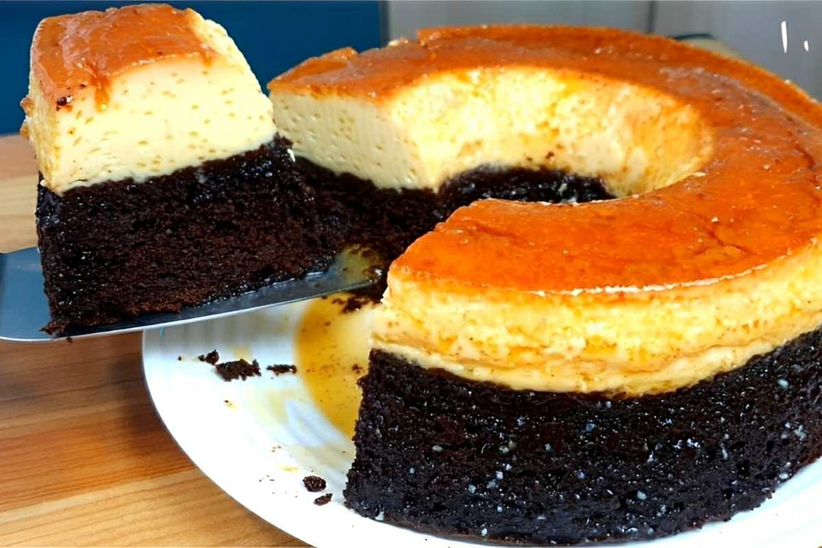 Bolo pudim de chocolate com leite condensado delicioso e perfeito para ...