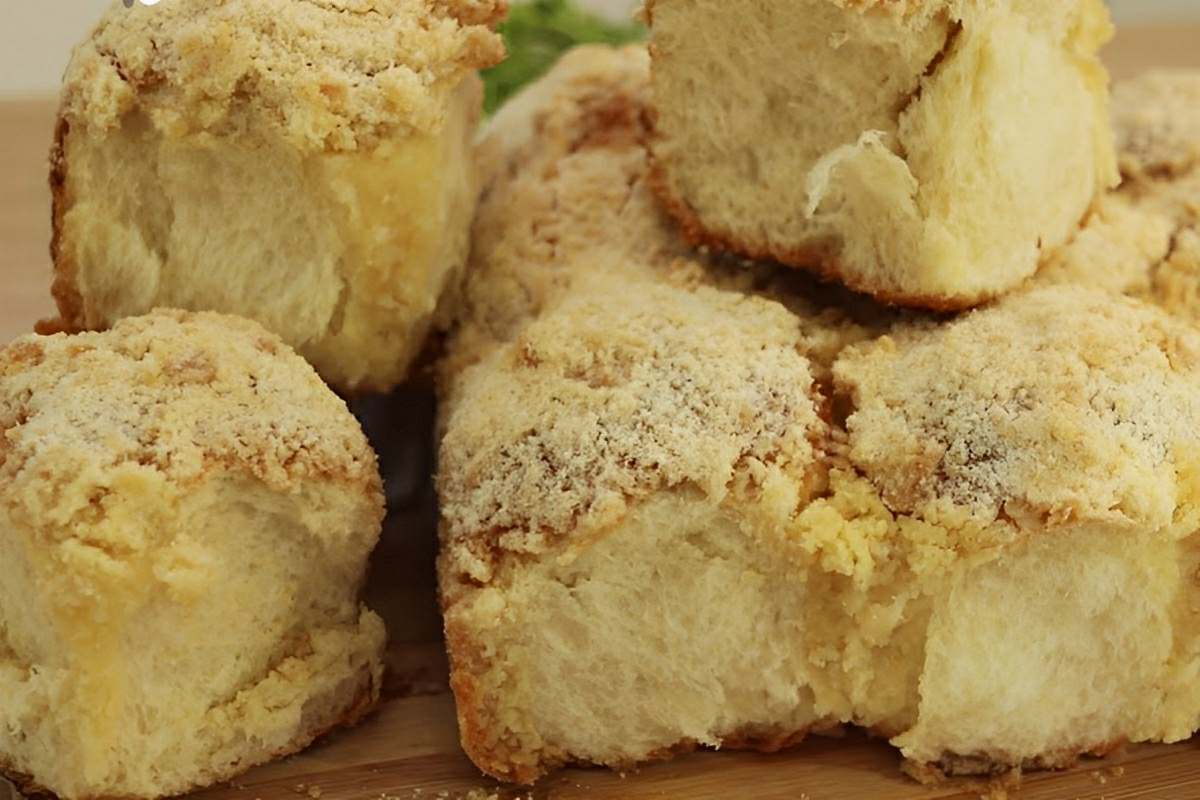 Pão doce cuquinha: um pão doce bem fofinho com farofinha por cima ...