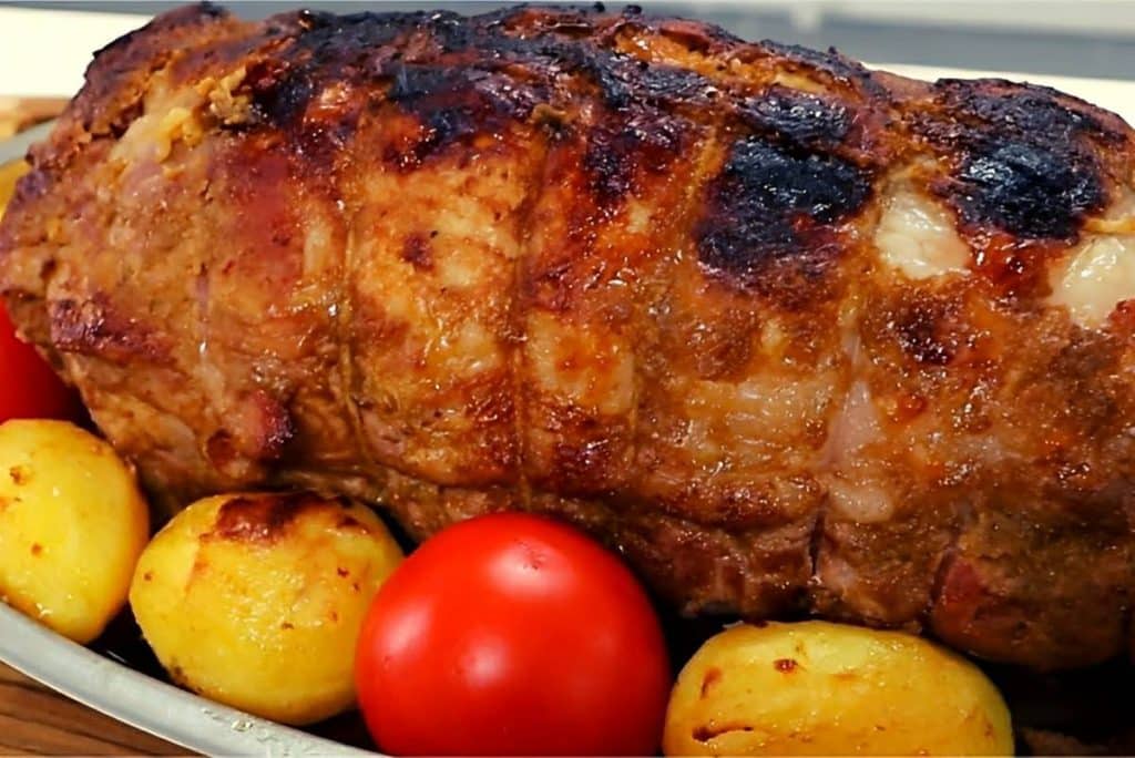 Lombo assado recheado com farofa um prato simples e delicioso - Água na ...