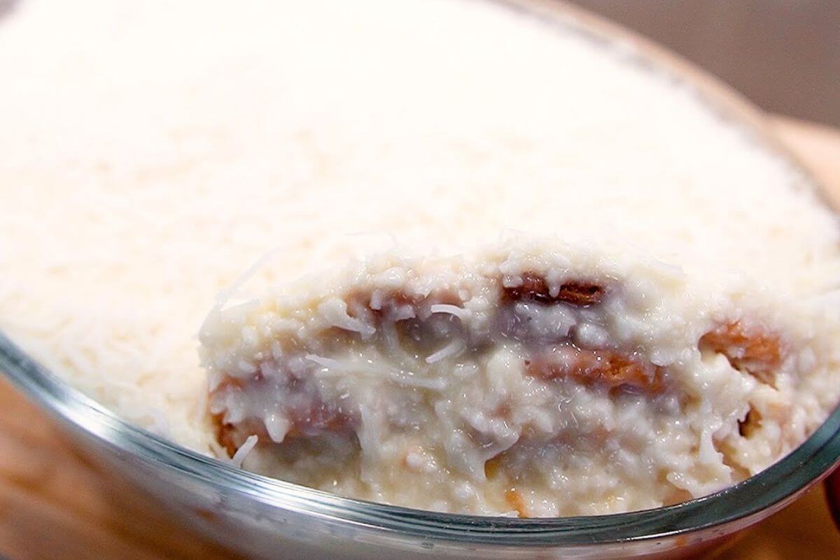 Sobremesa de coco deliciosa e molhadinha para dar água na boca só de ...